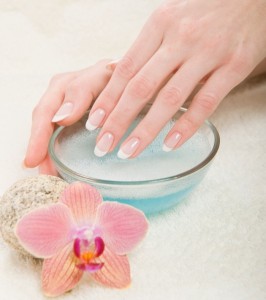 How to Easily Whiten Your Nails - Women Daily Magazine