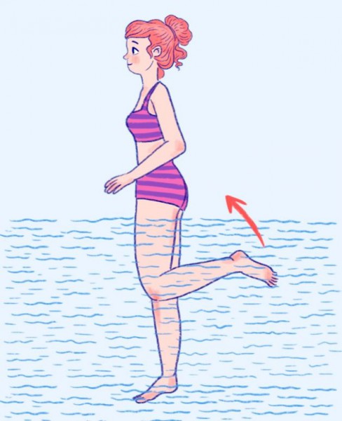 10 Water Exercises For a Thin Waist And Toned Legs - Women Daily Magazine