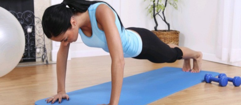 build-strong-arms-with-these-7-killer-arm-workouts - Women Daily Magazine