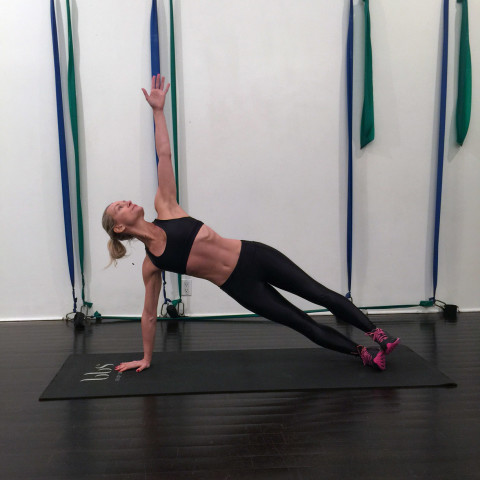 Get Your Body Into Shape With the 15-Day Plank Challenge - Women Daily ...