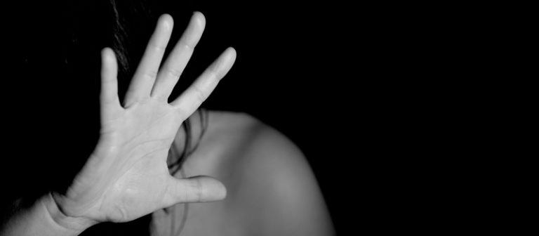 best-defenses-women-physical-assault - Women Daily Magazine