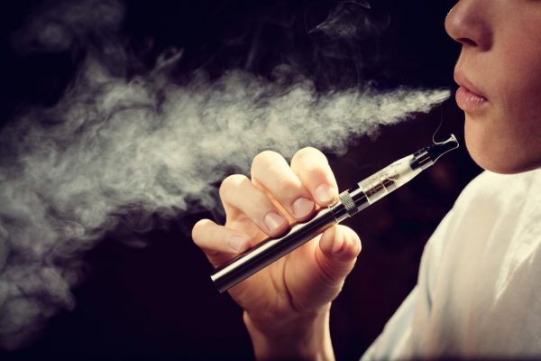 Understanding Pros and Cons of Vaping - Women Daily Magazine