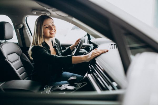 6 Safety Tips for Women Driving Alone - Women Daily Magazine