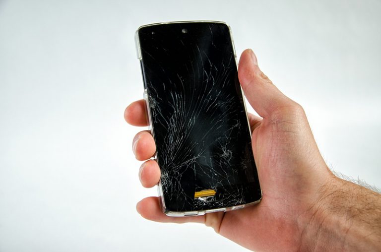 How To Recover Data From An Android Phone With Broken Screen? - Women ...