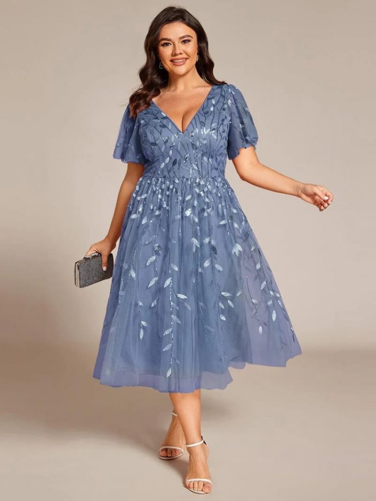 Glamorous Plus-Size Wedding Guest Dresses in Beautiful Styles