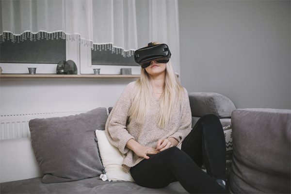 Innovative Treatments: Virtual Reality Therapy for PTSD - Women Daily ...